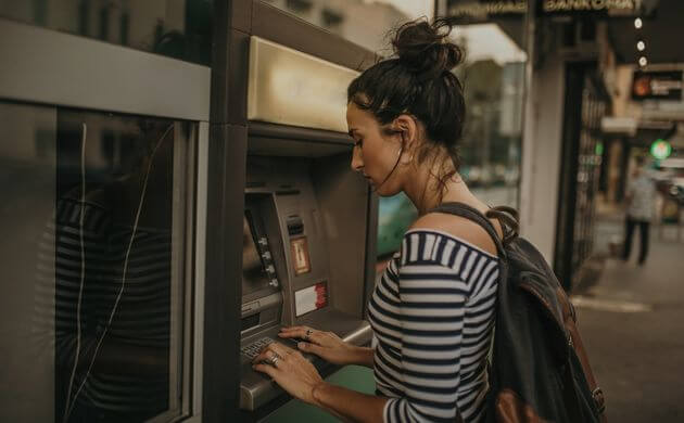 Retiro sin tarjeta BBVA: ¿Cómo y Cuánto dinero puedo disponer? | Kardmatch